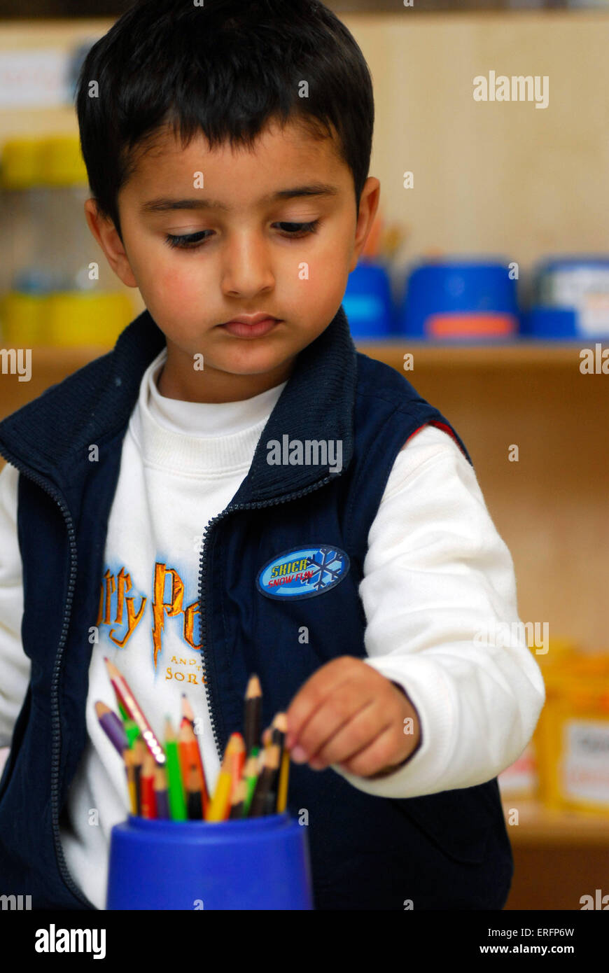 School photographs uk hi-res stock photography and images - Alamy