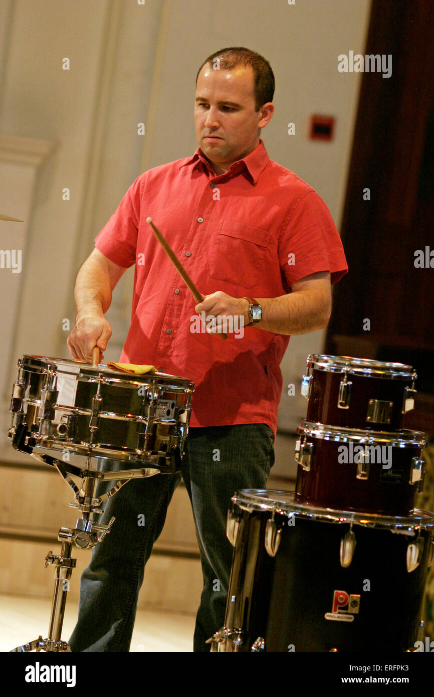 Percussionist playing the snare drum Stock Photo - Alamy