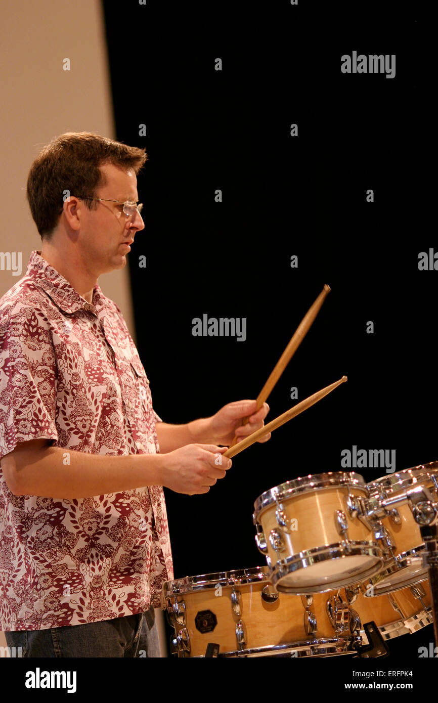 Percussionist playing the snare drum Stock Photo - Alamy