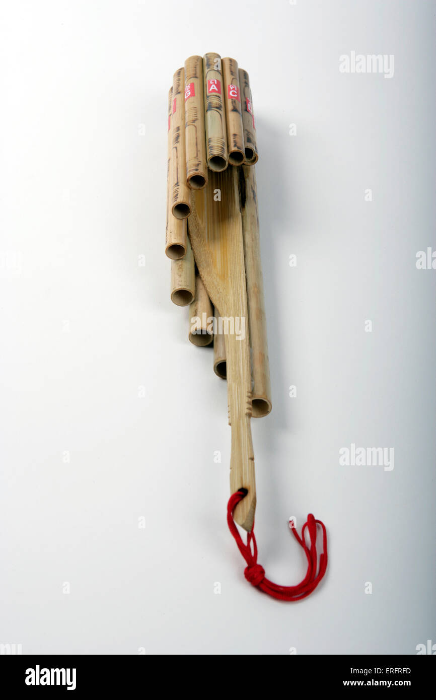 Wohd - pan pipes or bamboo pipes from Thailand, made with a rotary ...
