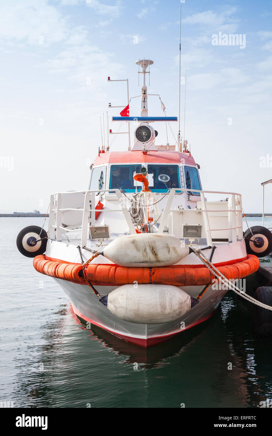 Fire boat hi-res stock photography and images - Alamy