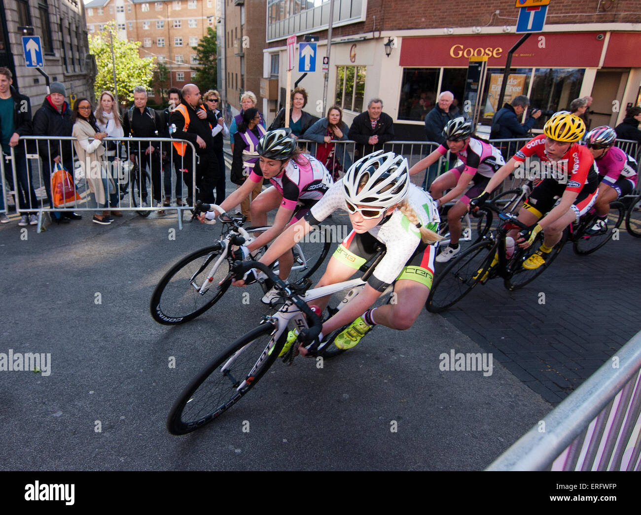 Bikes women tour series hi-res stock photography and images - Alamy