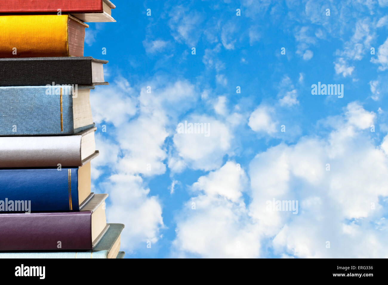 Blue bookshelf hi-res stock photography and images - Alamy