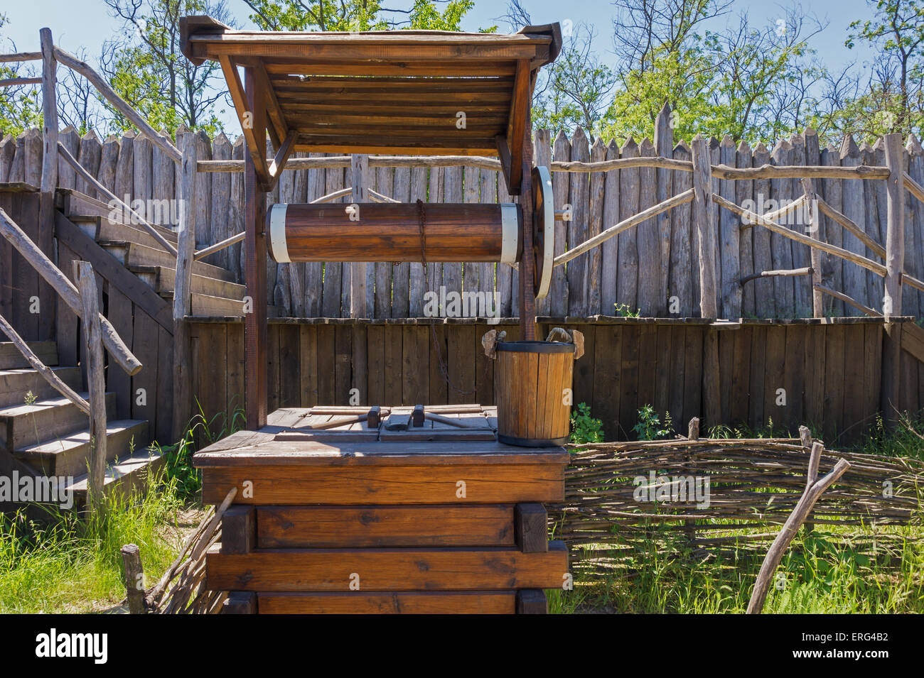 Water well pulley hi-res stock photography and images - Alamy