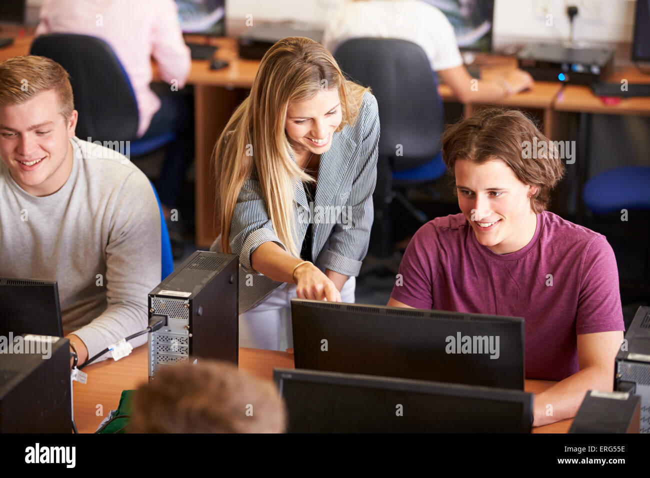 College Students At Computers In Technology Class Stock Photo - Alamy