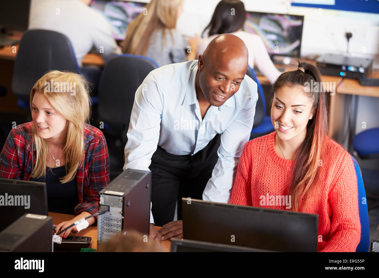 College Students At Computers In Technology Class Stock Photo - Alamy