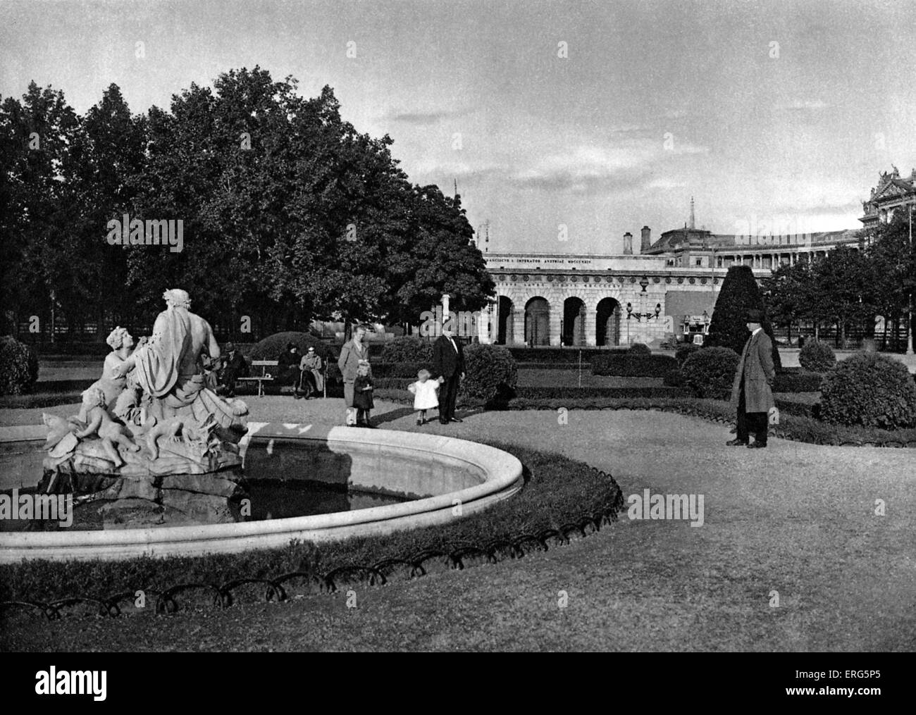 Messepalast in Vienna, Austria - trade fair/ exhibition hall. 1920s ...