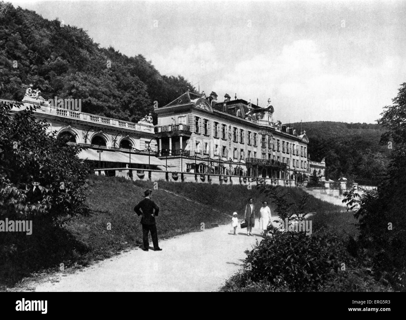 Vienna 1920s hi-res stock photography and images - Alamy