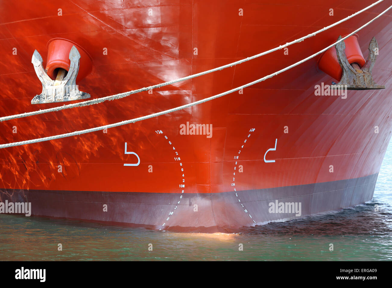 front view of a big ship Stock Photo - Alamy