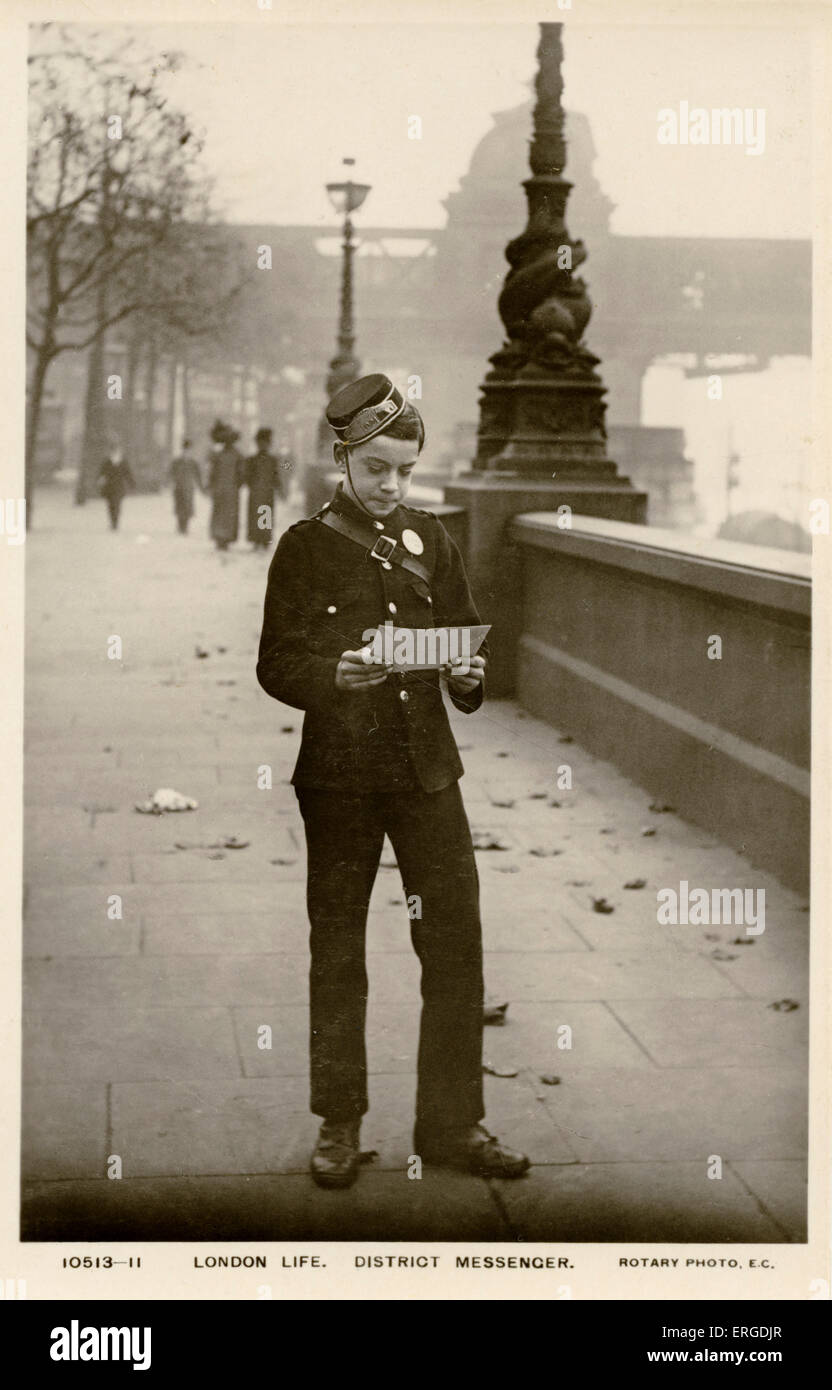 Messenger hi-res stock photography and images - Alamy