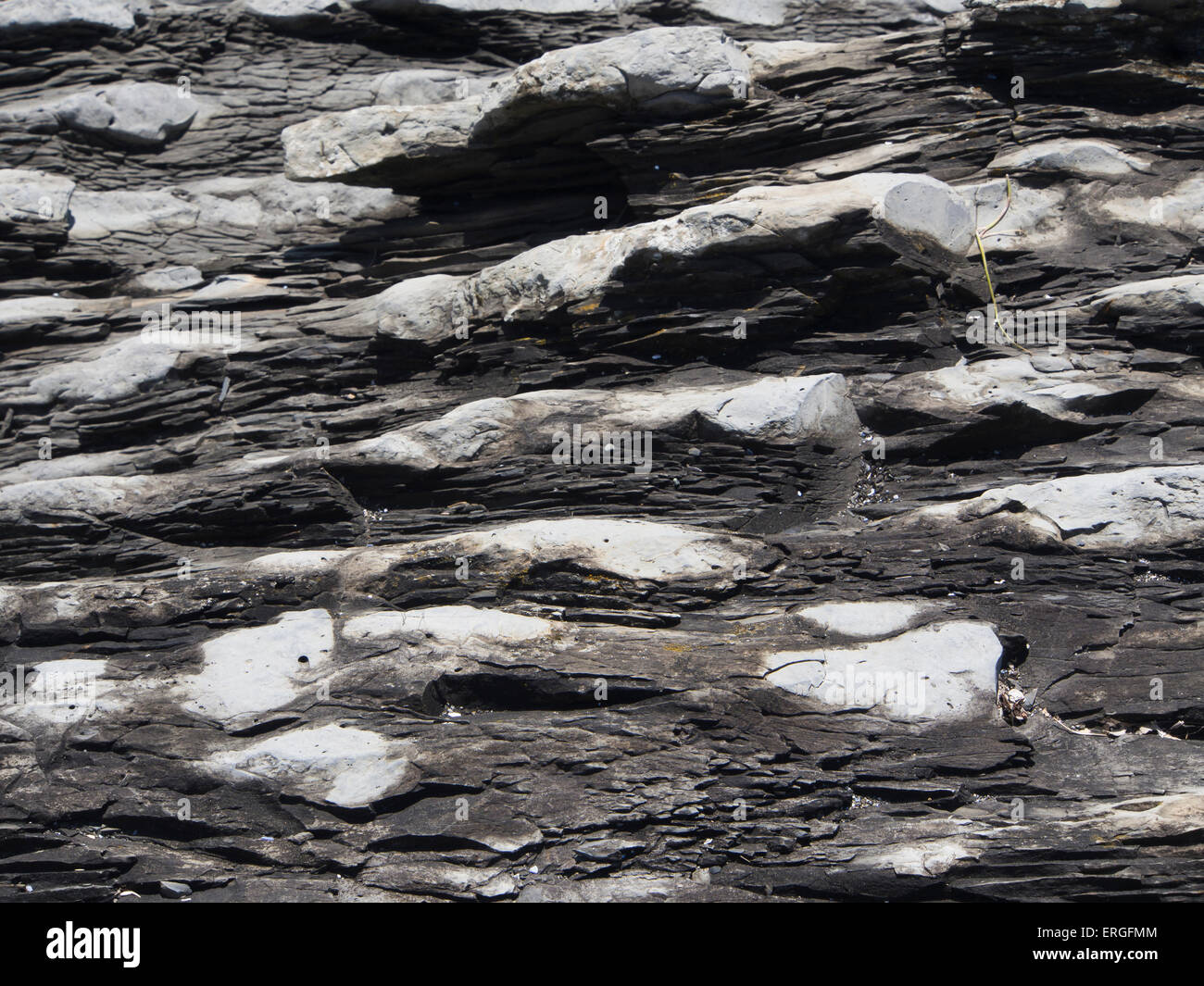Layered limestone rock hi-res stock photography and images - Alamy
