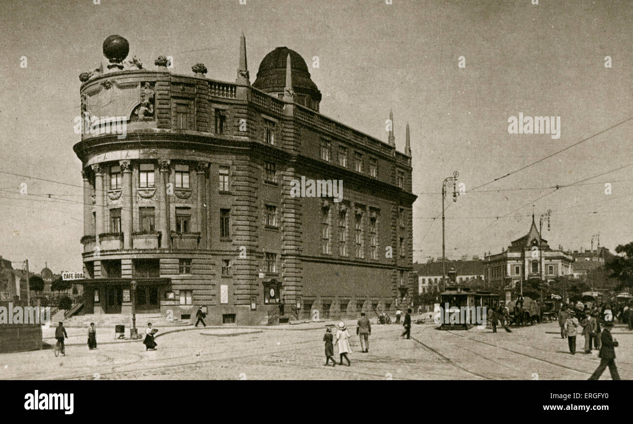 Palace Urania, Vienna, Austria. August 1920. Public educational ...