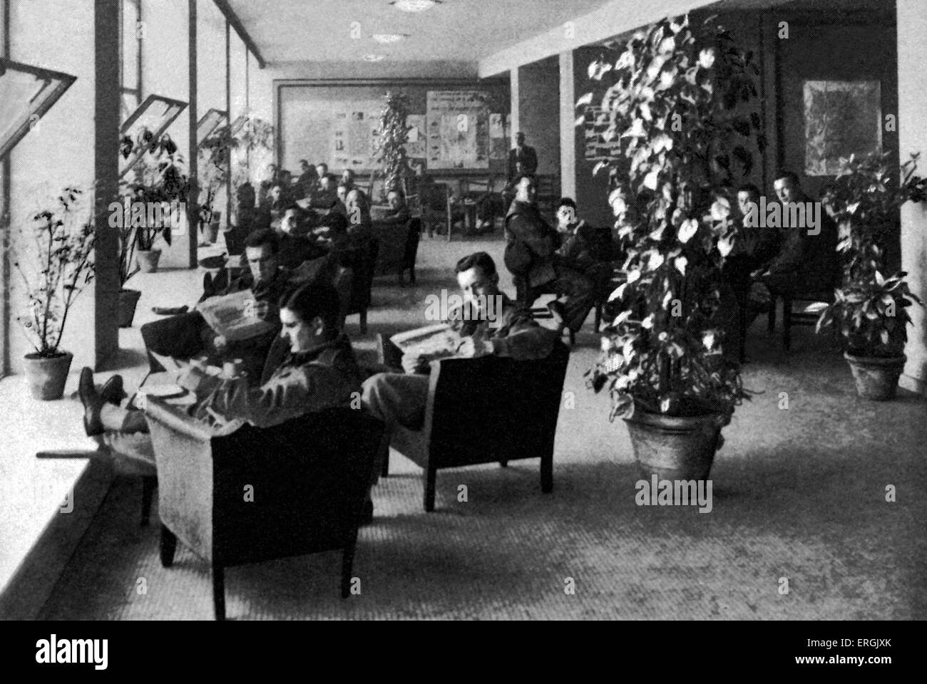 Recreation during war hi-res stock photography and images - Alamy