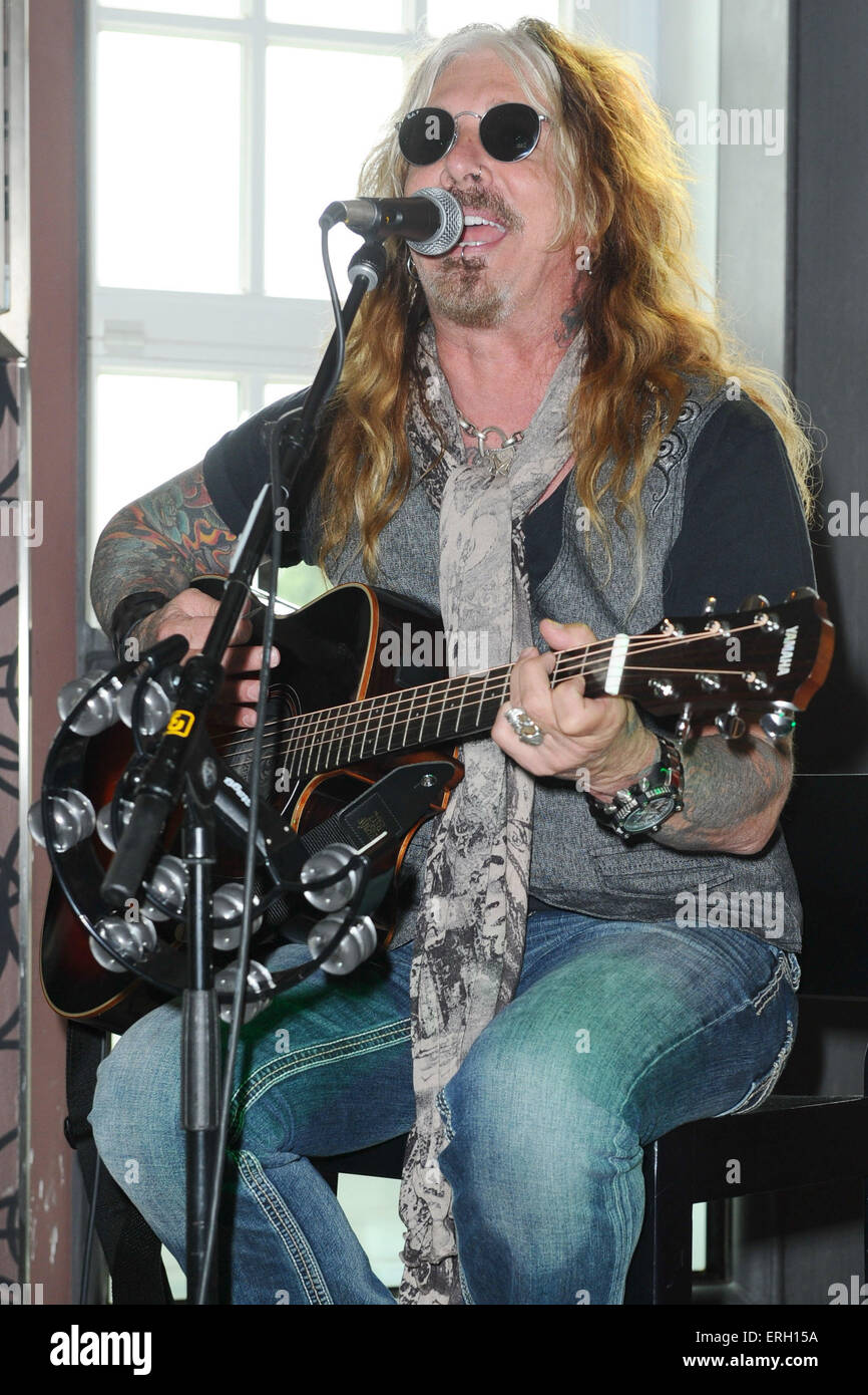 John corabi hi-res stock photography and images - Alamy