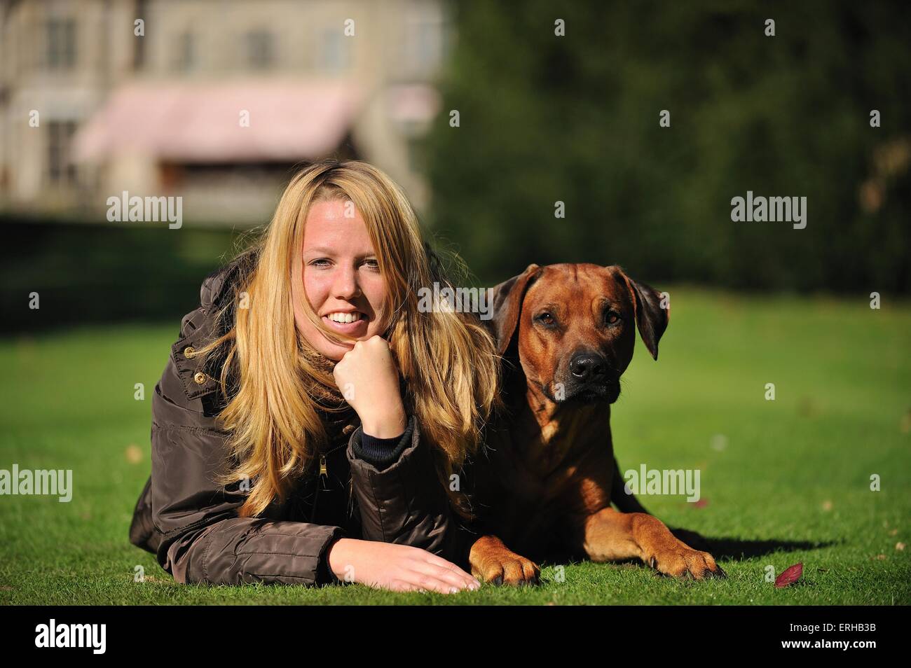 woman with Rhodesian Ridgeback Stock Photo - Alamy