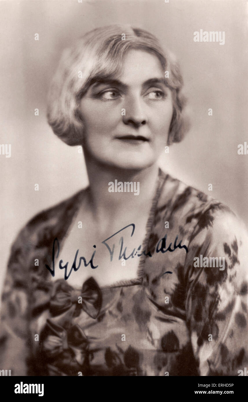 Sybil Head's Instagram, Twitter & Facebook on IDCrawl