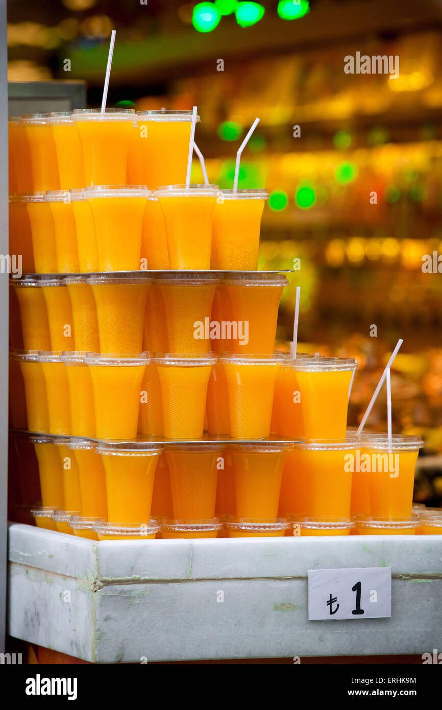 Fruit juice shop in istanbul hi-res stock photography and images - Alamy