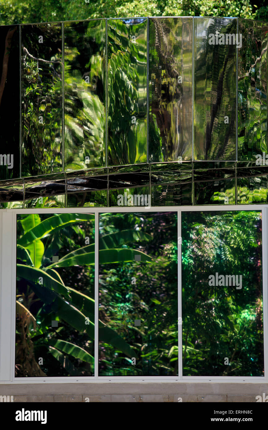 The Cairns Botanic Garden Visitors Centre blends in seamlessly with the ...