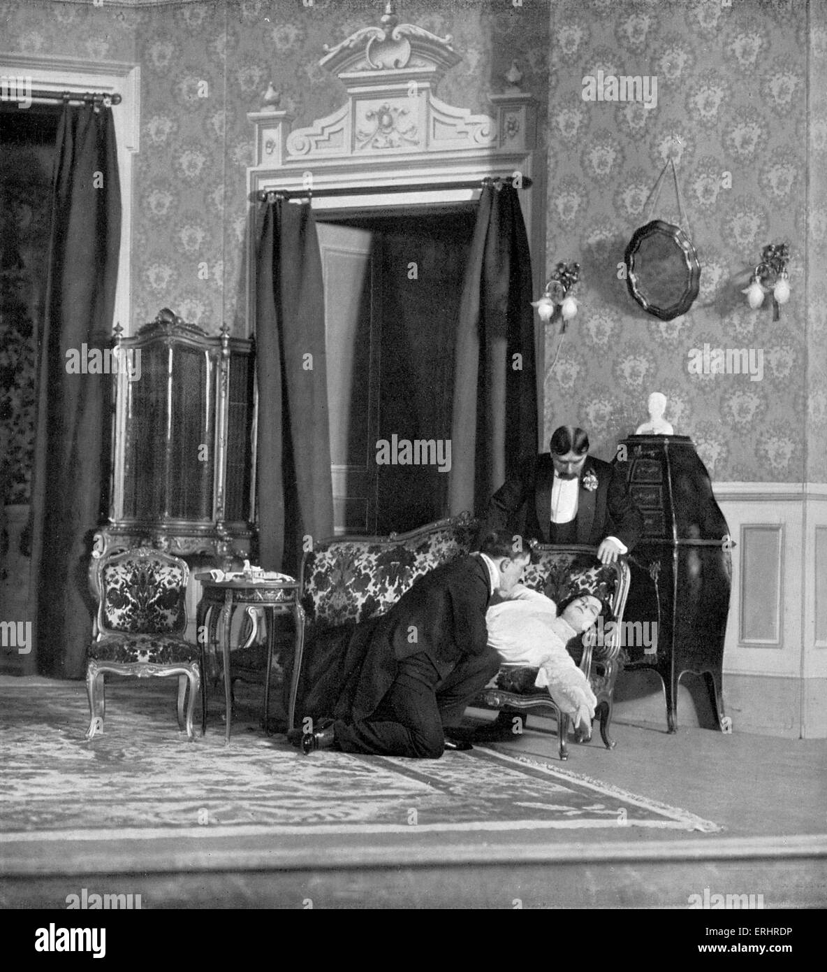 The second mrs tanqueray hi-res stock photography and images - Alamy