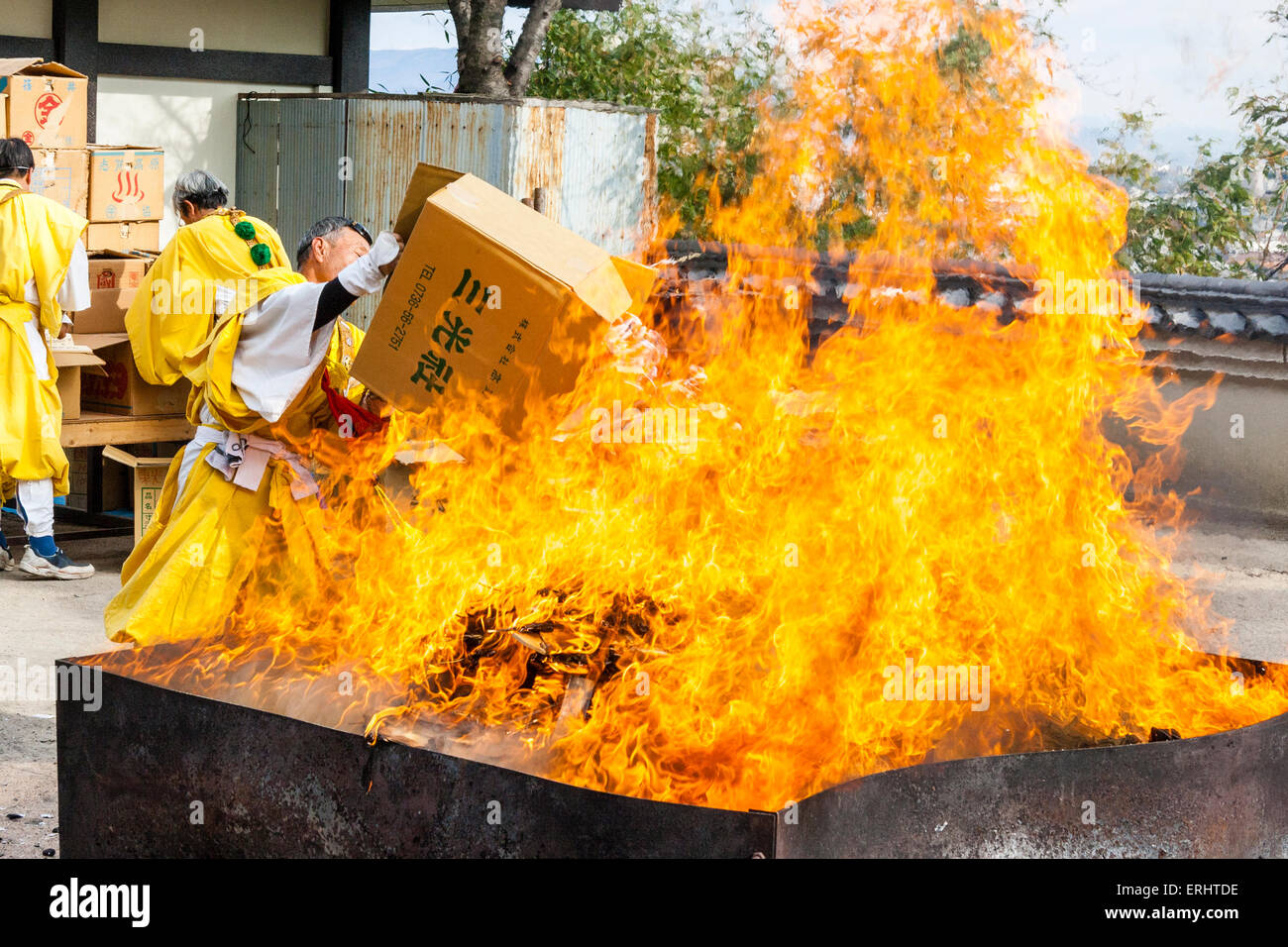 Japan, Nishinomiya, Mondo Yakujin temple. Yearly burning ritual, with ...