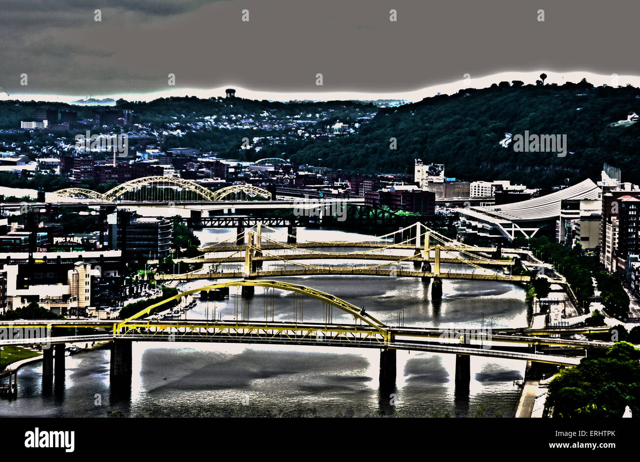 Yellow bridges hi-res stock photography and images - Alamy