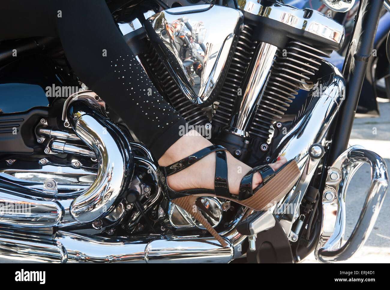 Shiny leggings hi-res stock photography and images - Alamy