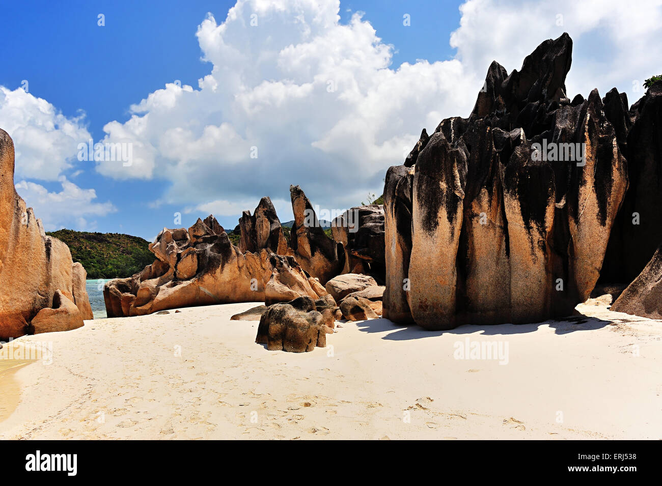 Curieuse hi-res stock photography and images - Alamy