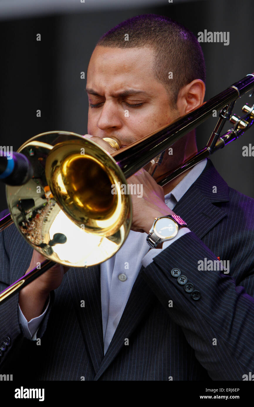 American trombonist hi-res stock photography and images - Alamy