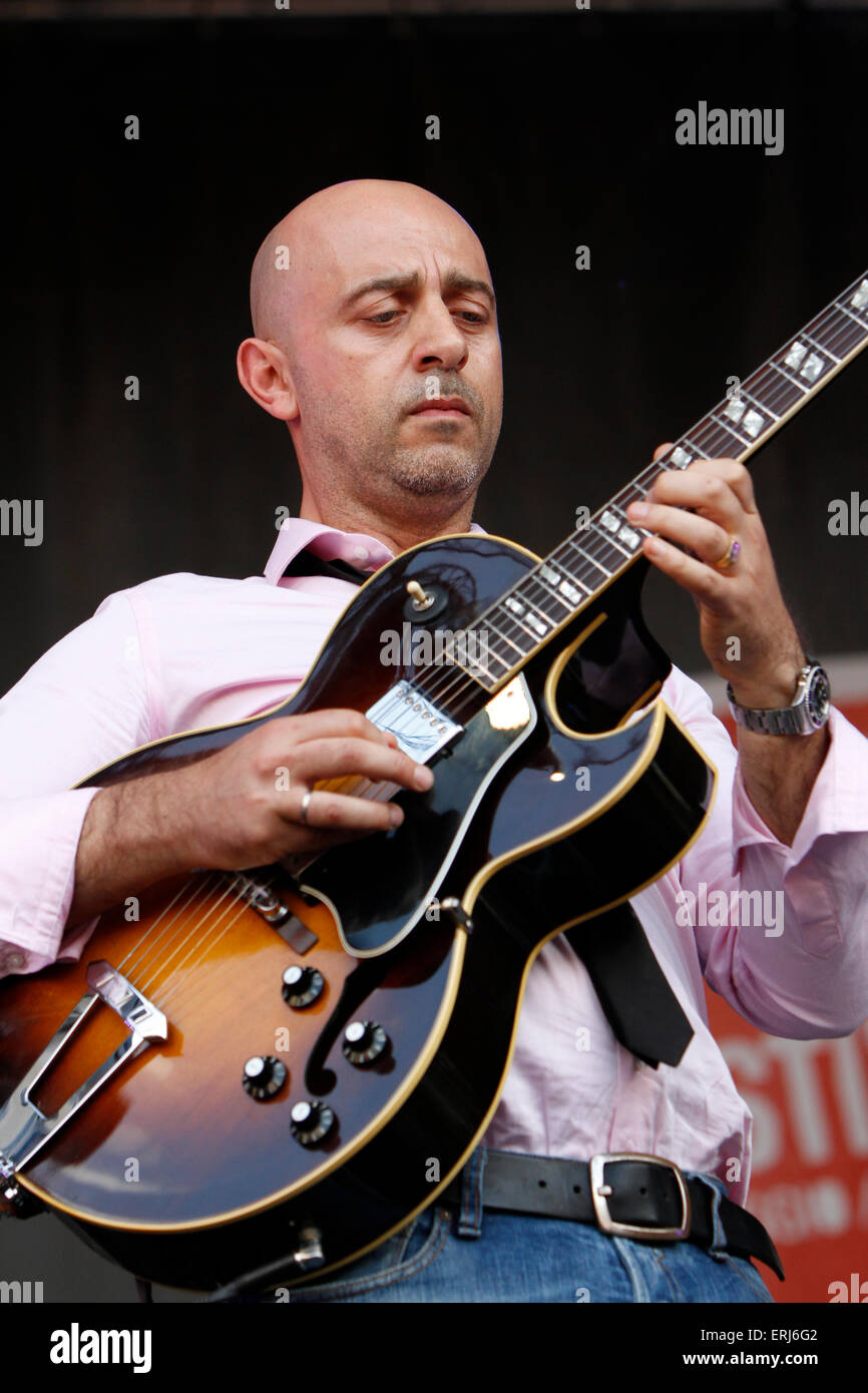 Guitarist Alessio Menconi in concert with Trio Bobo during final day of ...