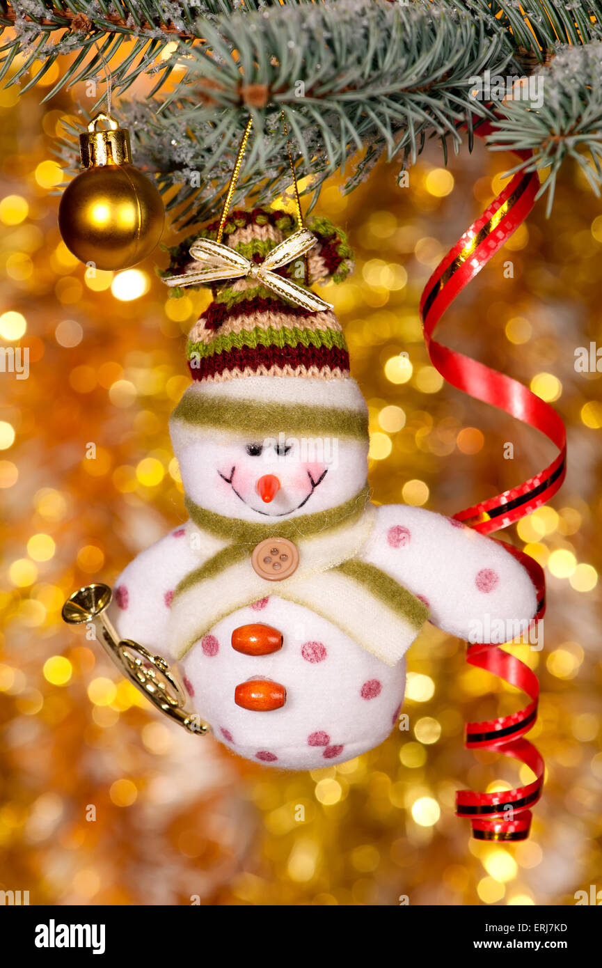 Snowman toy branch fir hi-res stock photography and images - Alamy