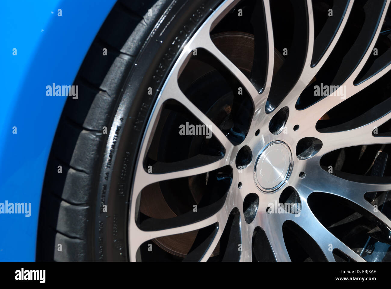 car rim and wheel Stock Photo - Alamy