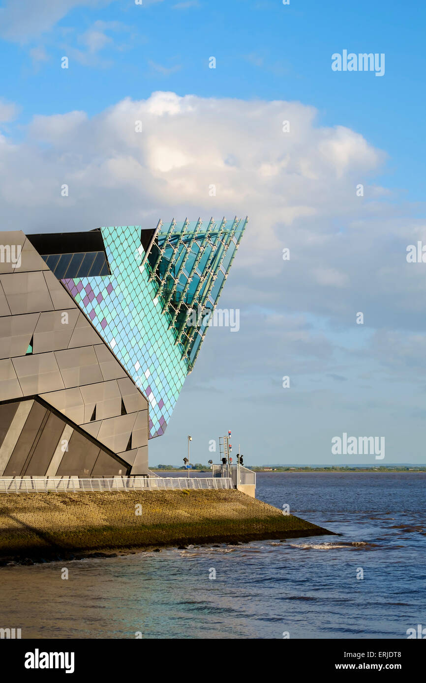 Corporation pier hi-res stock photography and images - Alamy