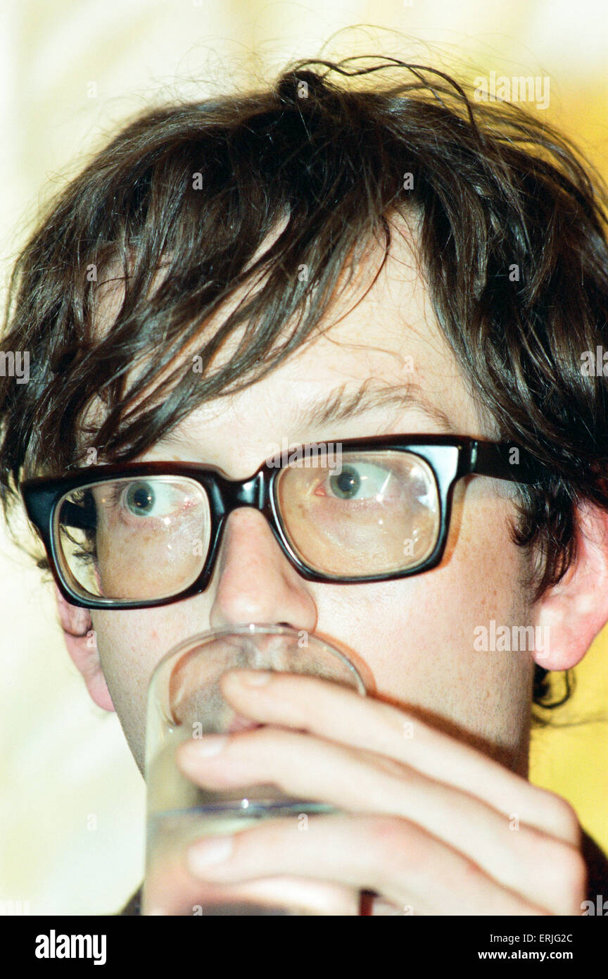 Pulp play the Clickimin Centre, Shetland, 13th August 1996. Lead Singer ...