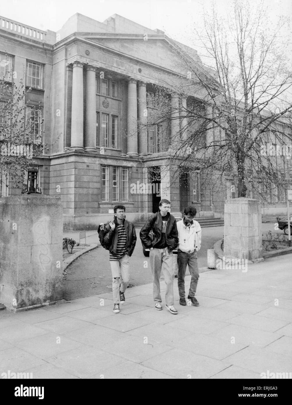 College 1990s Black and White Stock Photos & Images - Alamy