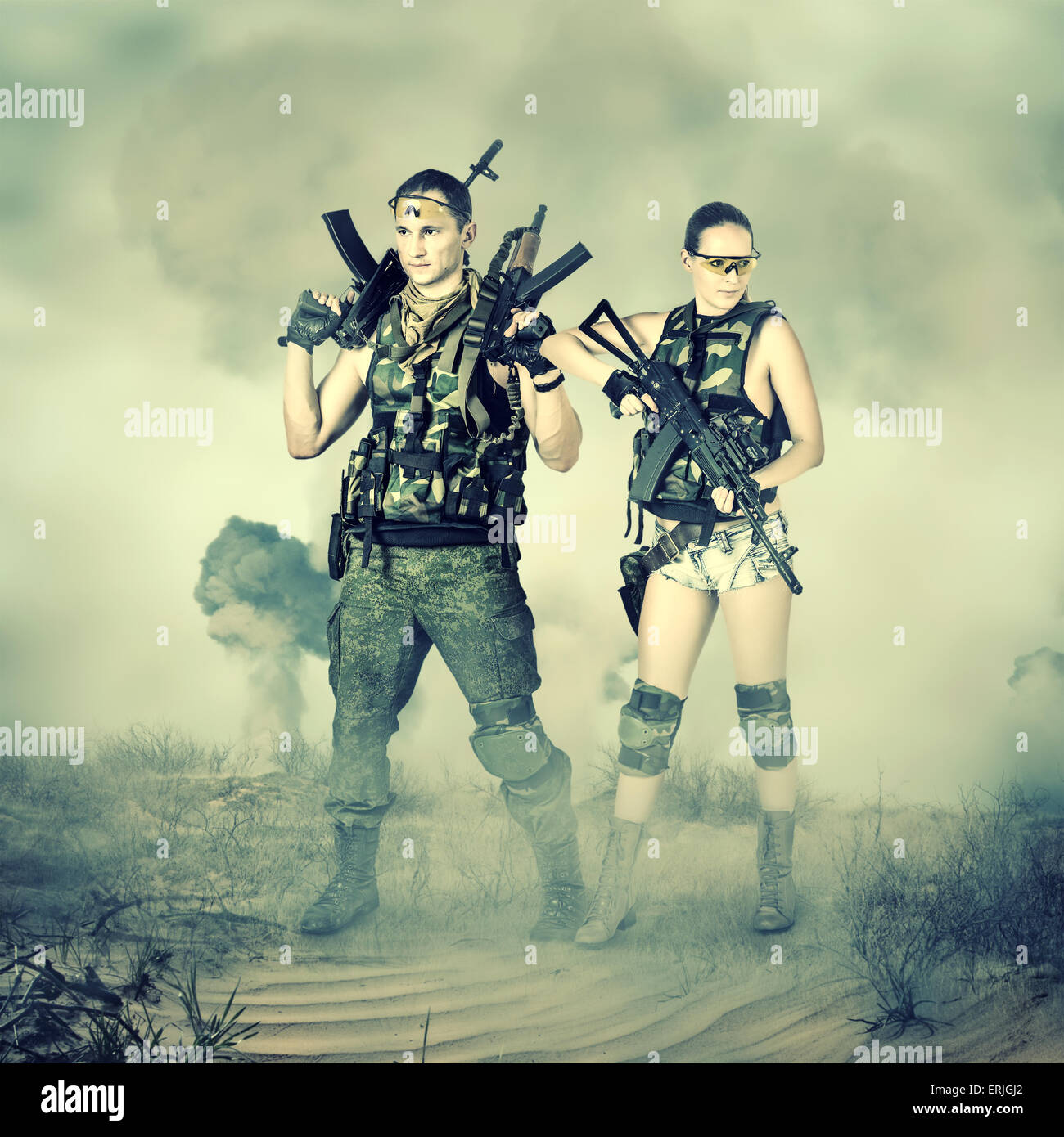 Soldiers in full gear military hi-res stock photography and images - Alamy