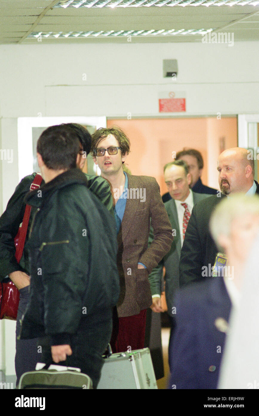 Jarvis cocker lead singer with pulp hi-res stock photography and images ...