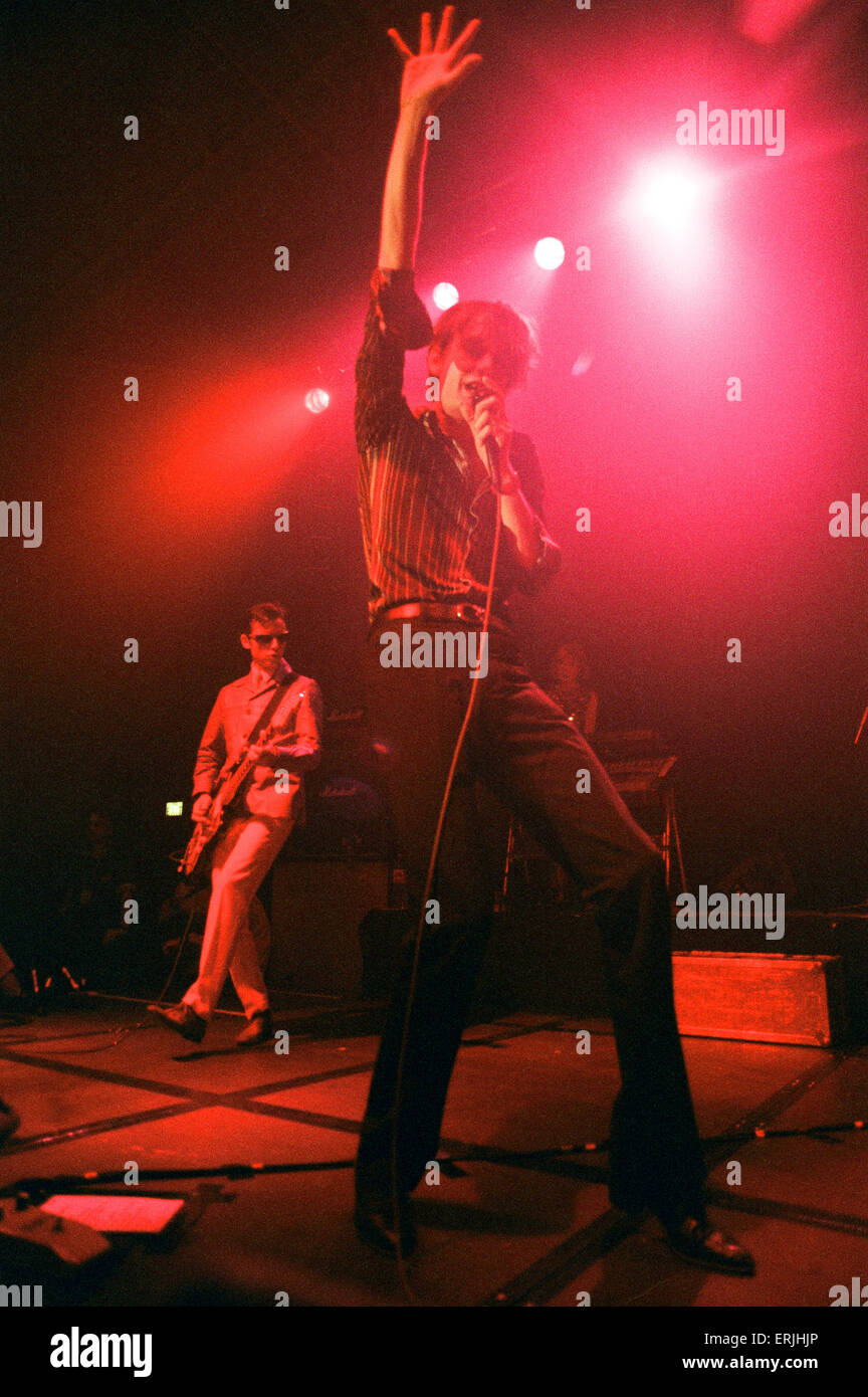 Pulp play the Clickimin Centre, Shetland, 13th August 1996. Lead Singer ...