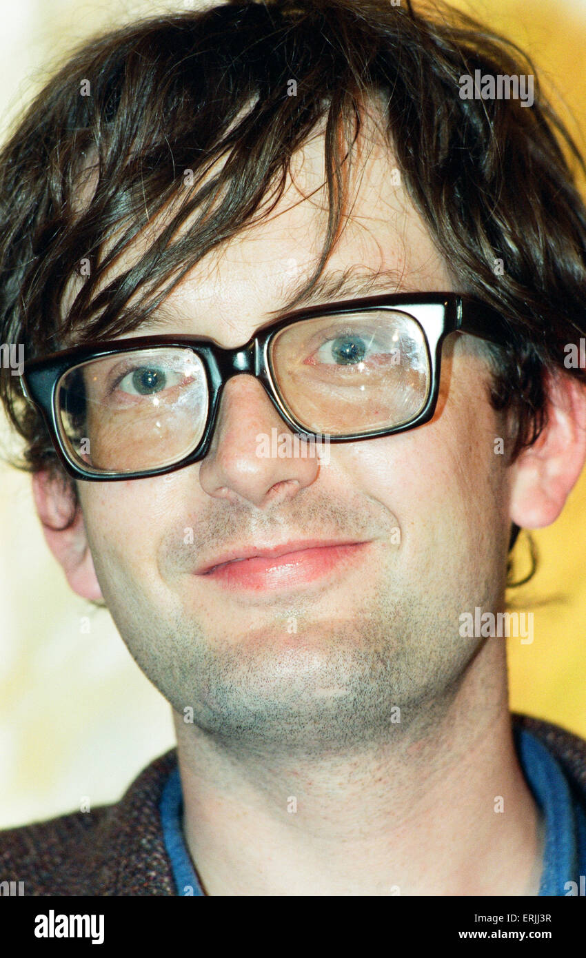 Pulp play the Clickimin Centre, Shetland, 13th August 1996. Lead Singer ...