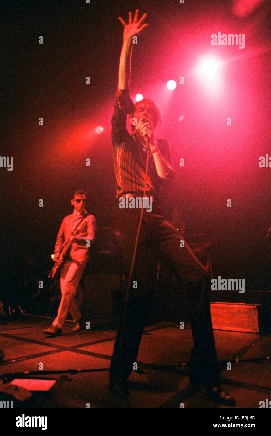 Pulp play the Clickimin Centre, Shetland, 13th August 1996. Lead Singer ...