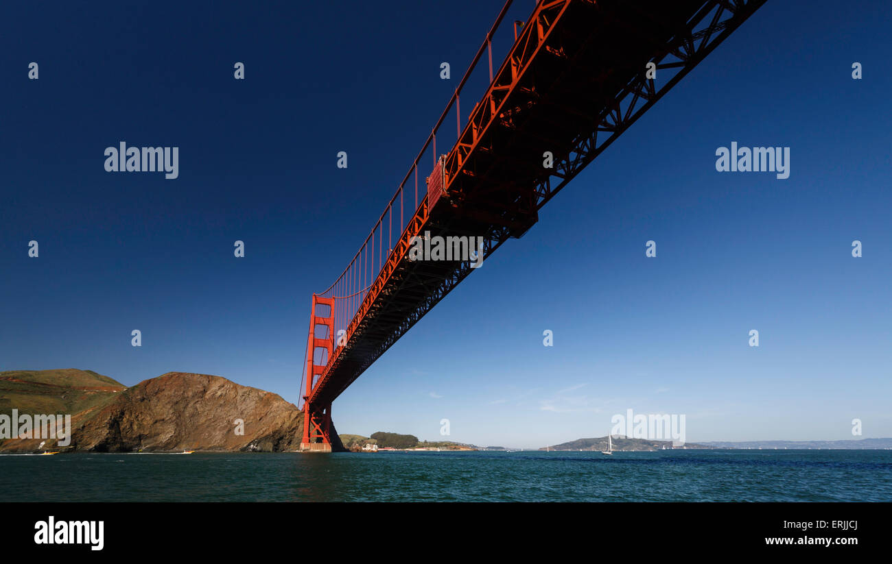 Sailor captures view of the long red superstructure of Golden Gate ...