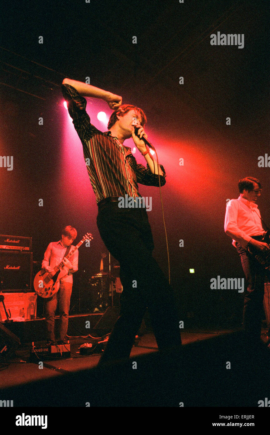 Pulp play the Clickimin Centre, Shetland, 13th August 1996. Lead Singer ...