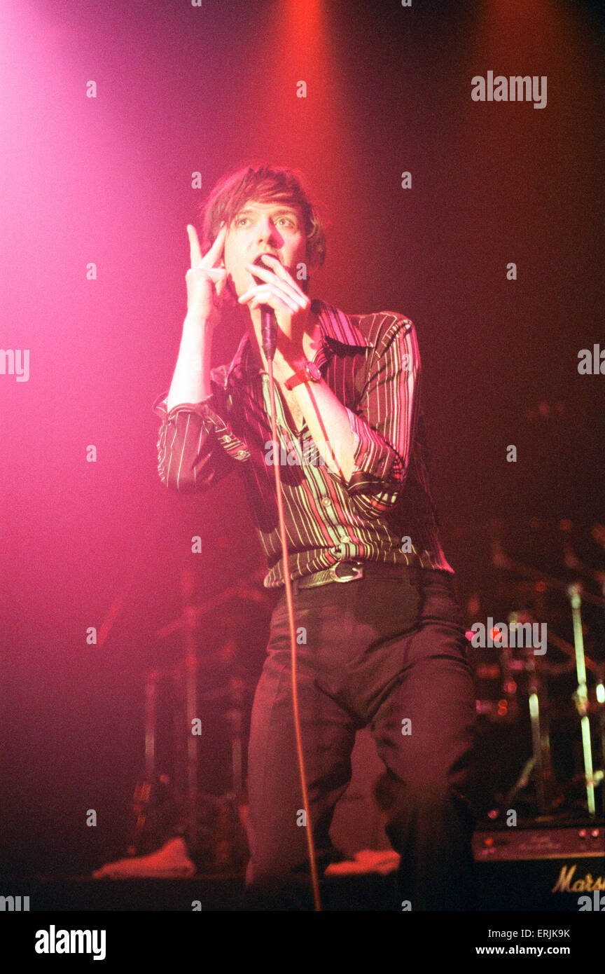 Pulp play the Clickimin Centre, Shetland, 13th August 1996. Lead Singer ...