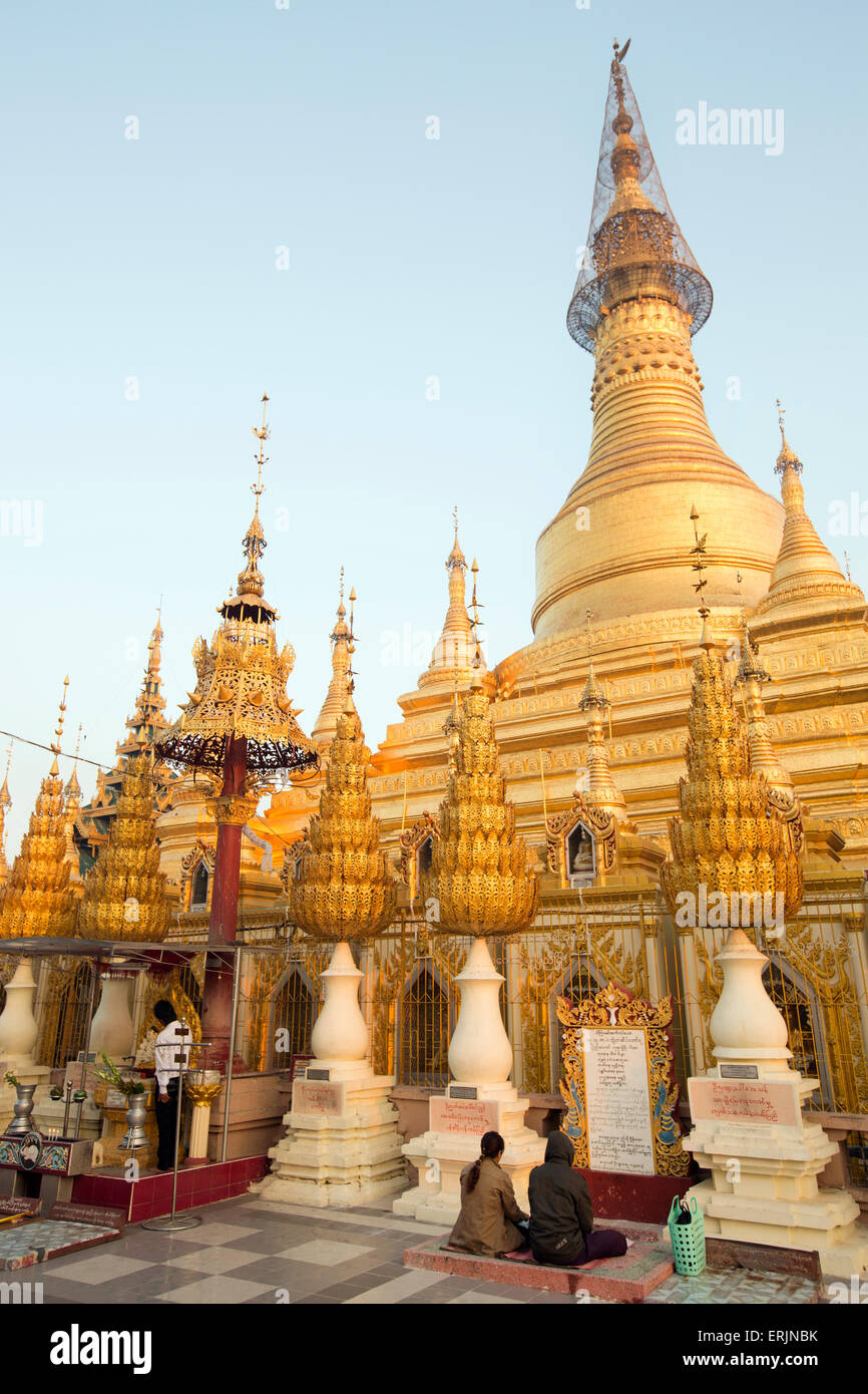 Shwesandaw Temple, Pyay, Myanmar 2013 Stock Photo - Alamy