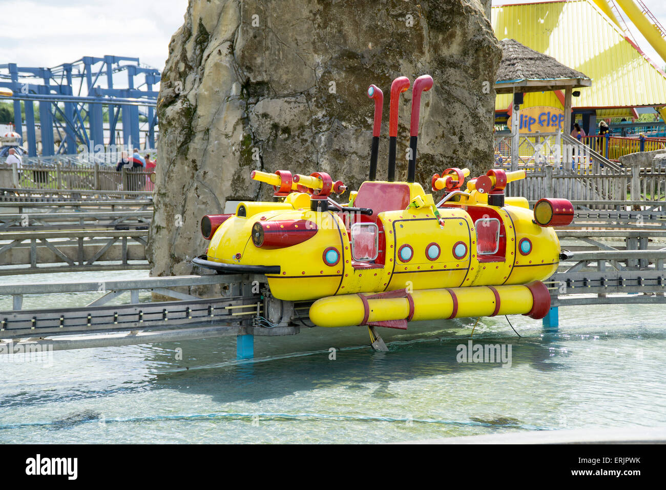 Theme park rides hi-res stock photography and images - Alamy