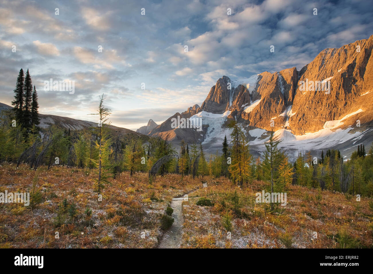 Rockwall pass trail hi-res stock photography and images - Alamy