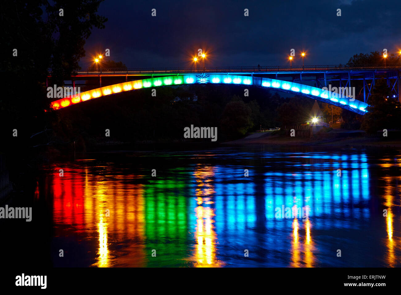 Historic Victoria Bridge (1910) at night, Waikato River, Hamilton ...