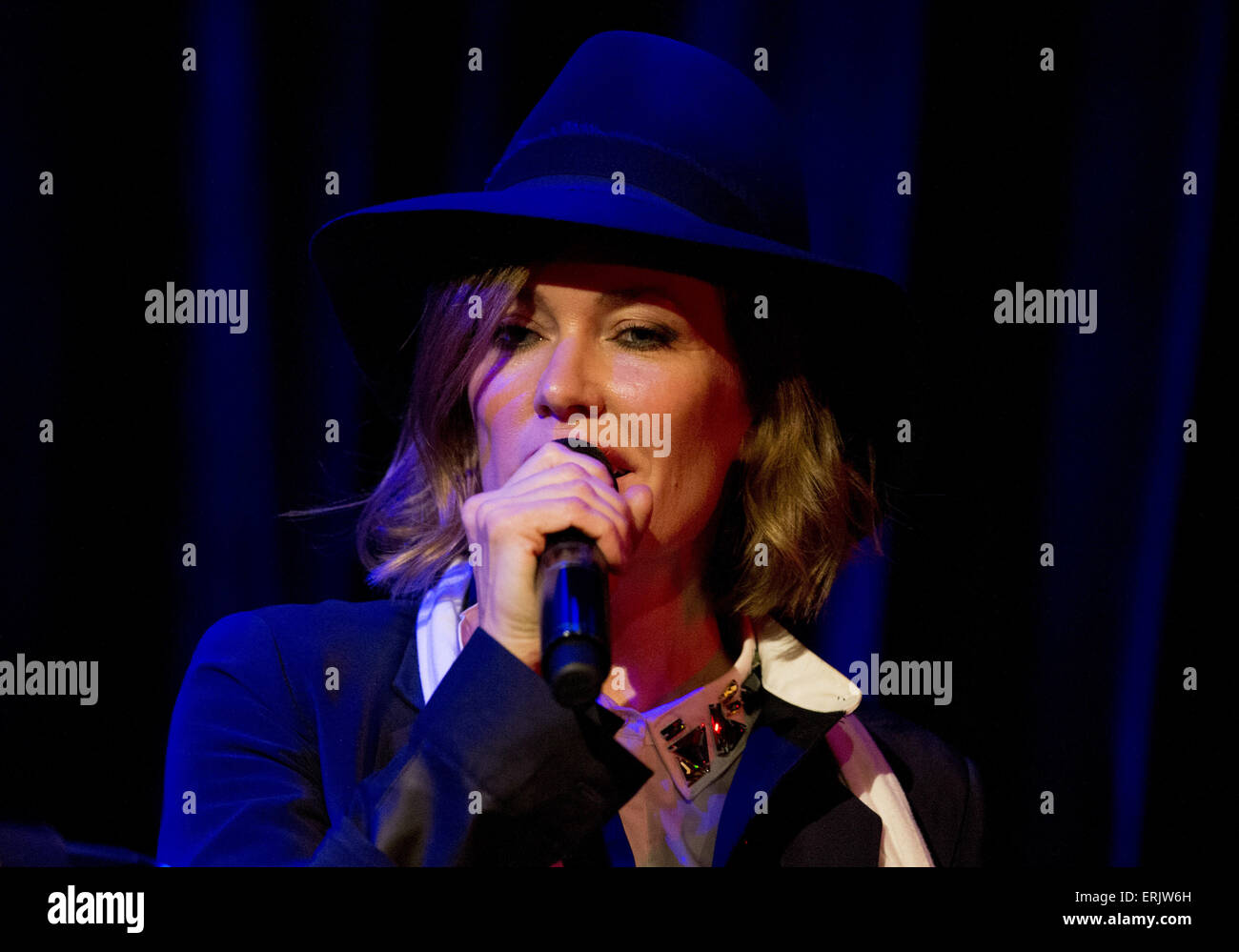 Catatonia band hi-res stock photography and images - Alamy