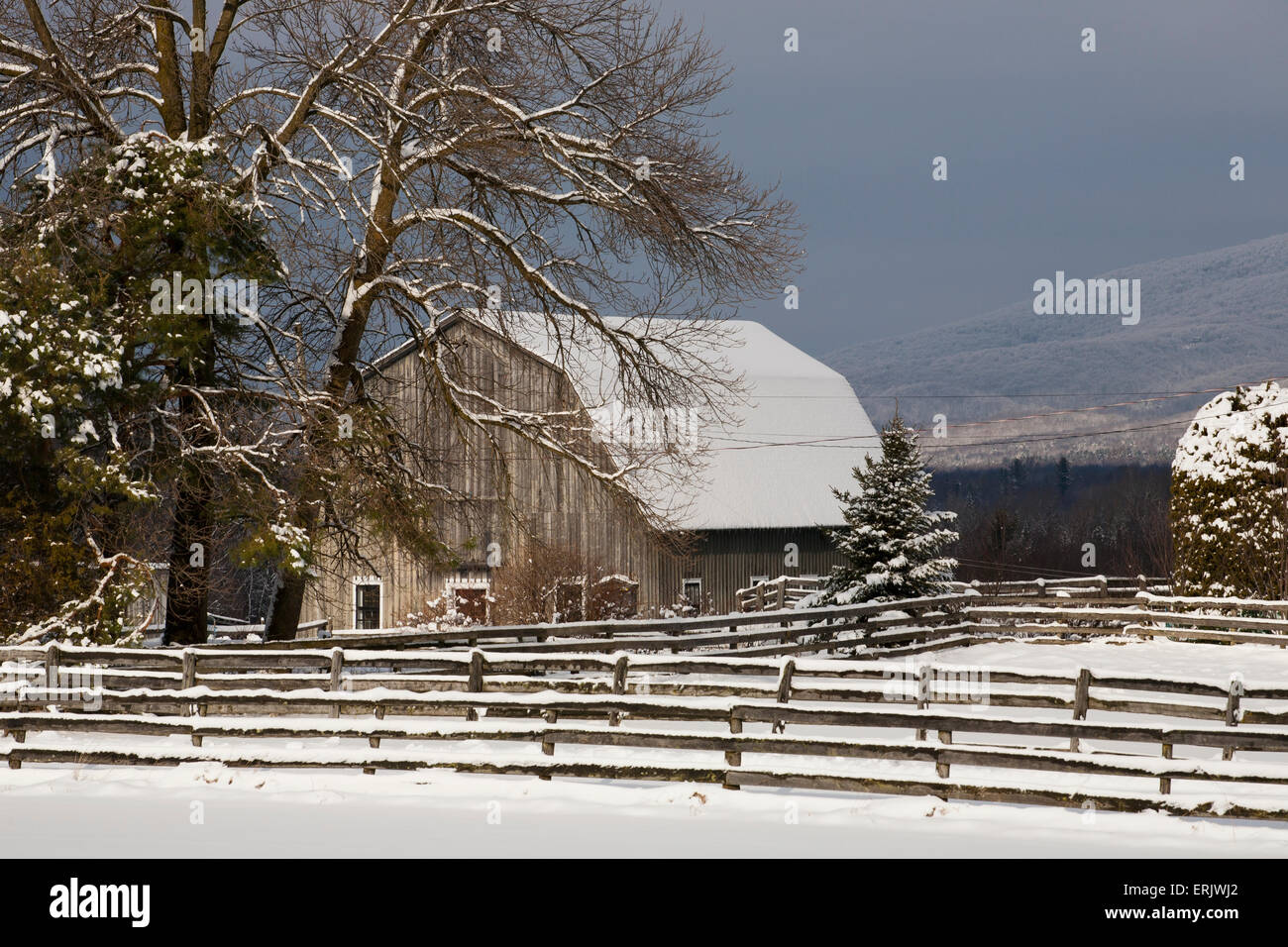Quebec rural hi-res stock photography and images - Alamy