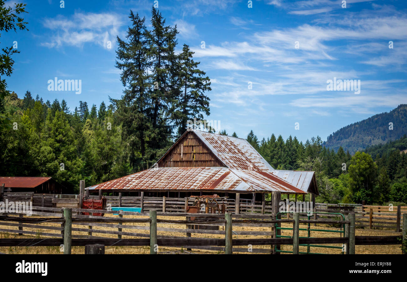Quiet farm hi-res stock photography and images - Alamy