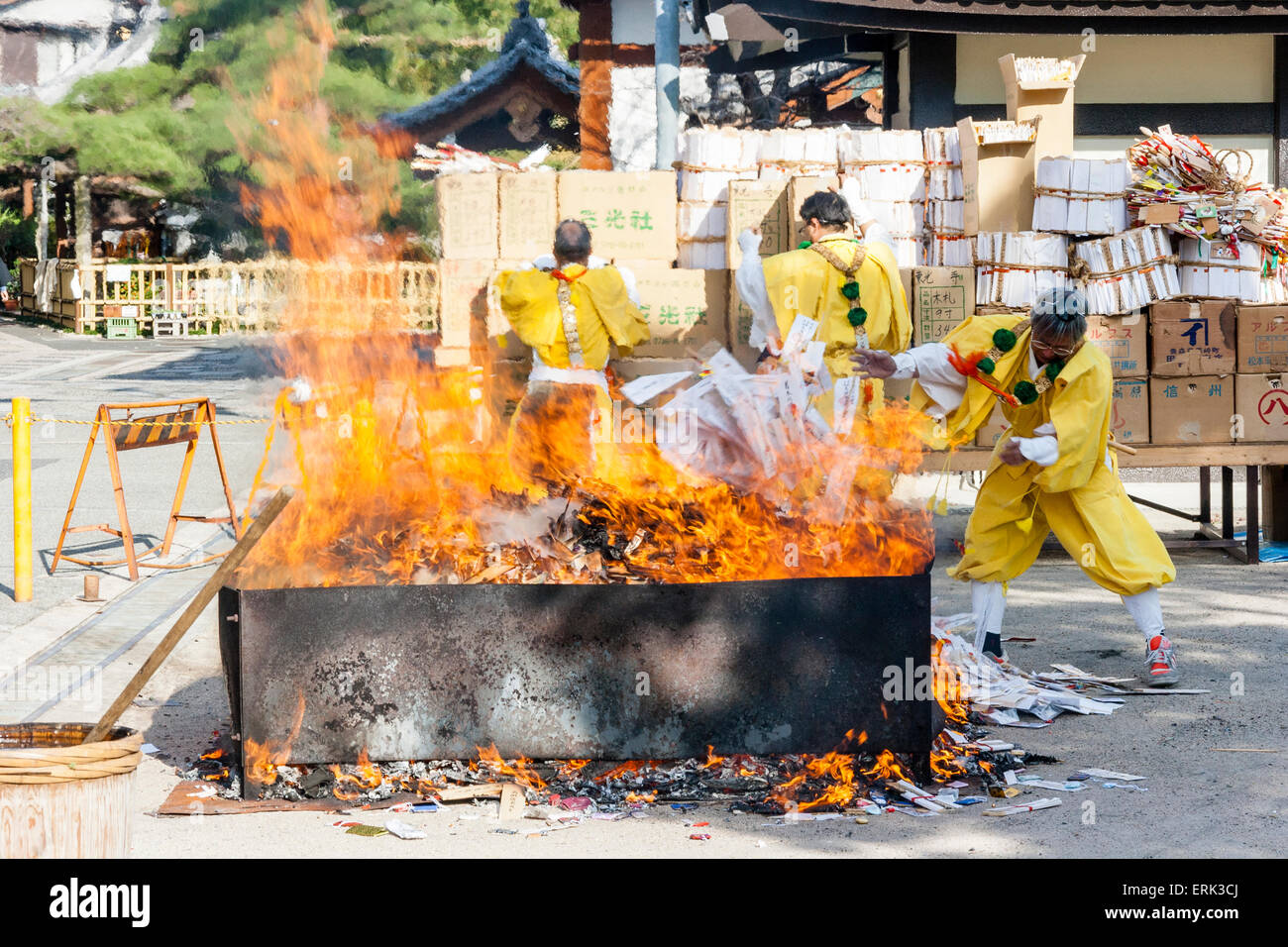Japan, Nishinomiya, Mondo Yakujin temple. Yearly burning ritual, with ...